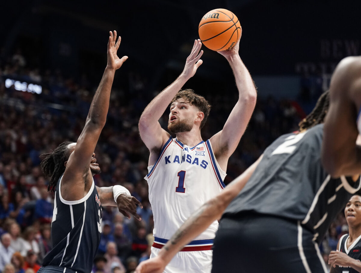 Photo Gallery: Kansas starts regular season with 87-57 win over Howard ...